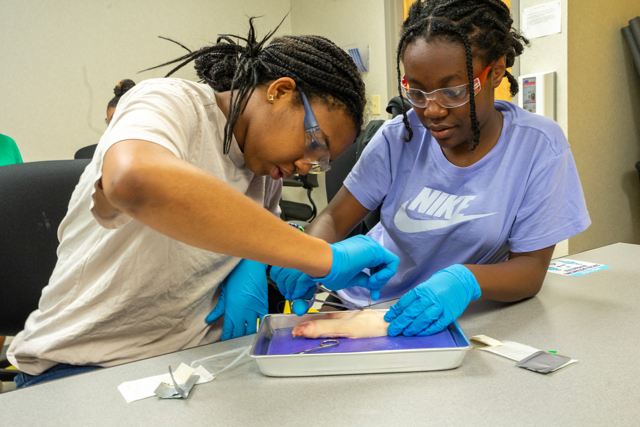 Girls in STEM - Museum of Discovery